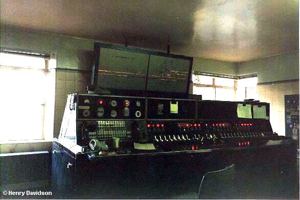 Westinghouse Brake & Saxby Signal Co. Ltd.Hammersmith signal box